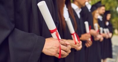 Job Description of Funeral Director: Skills & Responsibilities